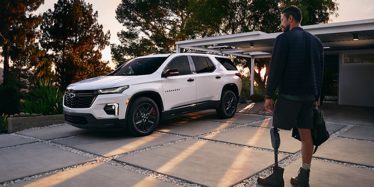 2023 Chevy Traverse: Engine, Mileage, Colors, Features - Huffines Chevy ...